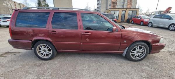 Sarkans Volvo V70 2000 Kėdainiai, ar dzinēja tilpumu 2.50 L un nobraukumu 513 tūkst. km par 999 €, foto 6 vietnē AUTOMOTO.COM.LV