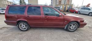 Red Volvo V70 2000 in Kedainiai, with an engine capacity of 2.50 L and mileage of 513 thousand km for 999 €, photo 7 on AUTOMOTO.COM.LV