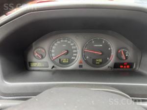 Sarkans Volvo V70 2000 Talsi, ar dzinēja tilpumu 2.50 L un nobraukumu 0 tūkst. km par 1000 €, foto 10 vietnē AUTOMOTO.COM.LV