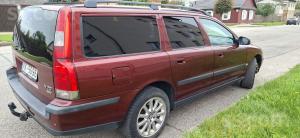Sarkans Volvo V70 2001 Daugavpils, ar dzinēja tilpumu 2.50 L un nobraukumu 350 tūkst. km par 1500 €, foto 7 vietnē AUTOMOTO.COM.LV