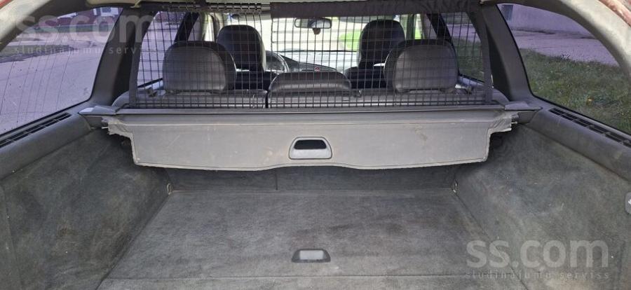 Sarkans Volvo V70 2001 Daugavpils, ar dzinēja tilpumu 2.50 L un nobraukumu 350 tūkst. km par 1500 €, foto 15 vietnē AUTOMOTO.COM.LV