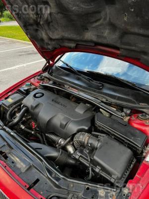 Red Volvo V70 2002 in Riga, with an engine capacity of 2.40 L and mileage of 656 thousand km for 1190 €, photo 7 on AUTOMOTO.COM.LV