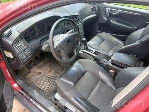 Sarkans Volvo V70 2002 Jēkabpils, ar dzinēja tilpumu 2.40 L un nobraukumu 421 tūkst. km par 850 €, foto 5 vietnē AUTOMOTO.COM.LV