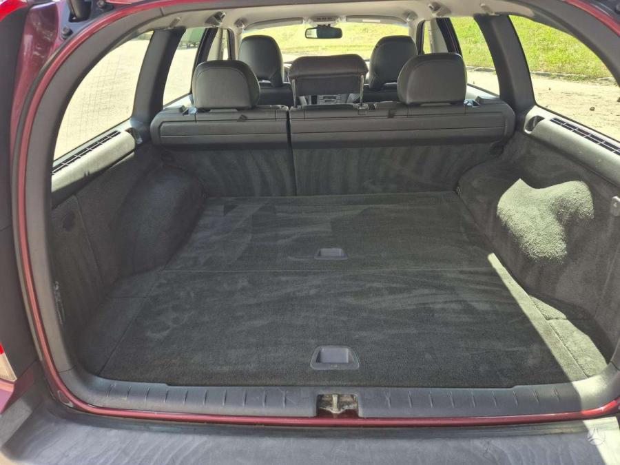 Sarkans Volvo V70 2003 Viļņa, ar dzinēja tilpumu 2.40 L un nobraukumu 289 tūkst. km par 2499 €, foto 7 vietnē AUTOMOTO.COM.LV