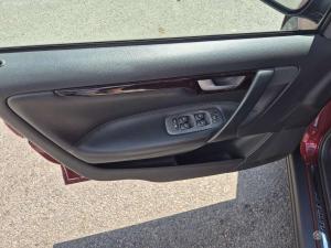 Sarkans Volvo V70 2003 Viļņa, ar dzinēja tilpumu 2.40 L un nobraukumu 289 tūkst. km par 2499 €, foto 11 vietnē AUTOMOTO.COM.LV