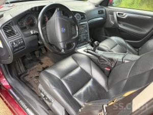 Красный Вольво В70 2004 в Рига, объемом двигателя 2.00 л и пробегом 325 тыс. км за 1234 €, фото 9 на AUTOMOTO.COM.LV