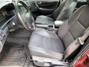 Sarkans Volvo V70 2004 Rīga, ar dzinēja tilpumu 2.40 L un nobraukumu 306 tūkst. km par 2900 €, foto 9 vietnē AUTOMOTO.COM.LV