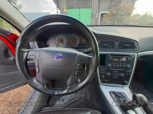 Sarkans Volvo V70 2005 Tallina, ar dzinēja tilpumu 2.40 L un nobraukumu 221 tūkst. km par 4950 €, foto 9 vietnē AUTOMOTO.COM.LV