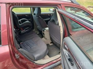 Red Volvo V70 2005 in Daugavpils, with an engine capacity of 2.40 L and mileage of 308 thousand km for 1300 €, photo 7 on AUTOMOTO.COM.LV