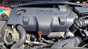Sarkans Volvo V70 2005 Daugavpils, ar dzinēja tilpumu 2.40 L un nobraukumu 308 tūkst. km par 1450 €, foto 15 vietnē AUTOMOTO.COM.LV