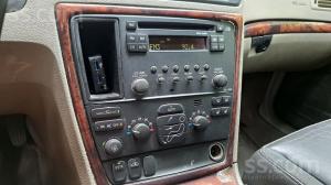 Sarkans Volvo V70 2005 Daugavpils, ar dzinēja tilpumu 2.40 L un nobraukumu 308 tūkst. km par 1450 €, foto 19 vietnē AUTOMOTO.COM.LV