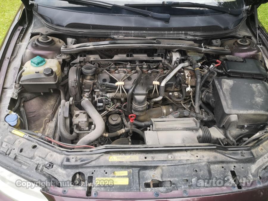 Sarkans Volvo V70 2005 Hāpsalu, ar dzinēja tilpumu 2.40 L un nobraukumu 297 tūkst. km par 999 €, foto 17 vietnē AUTOMOTO.COM.LV