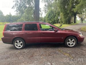 Sarkans Volvo V70 2005 Cēsis, ar dzinēja tilpumu 2.40 L un nobraukumu 442 tūkst. km par 2090 €, foto 3 vietnē AUTOMOTO.COM.LV