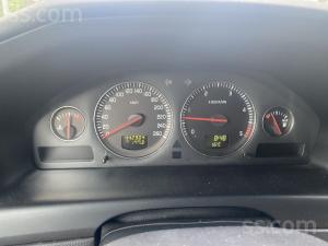 Sarkans Volvo V70 2005 Cēsis, ar dzinēja tilpumu 2.40 L un nobraukumu 442 tūkst. km par 2090 €, foto 17 vietnē AUTOMOTO.COM.LV