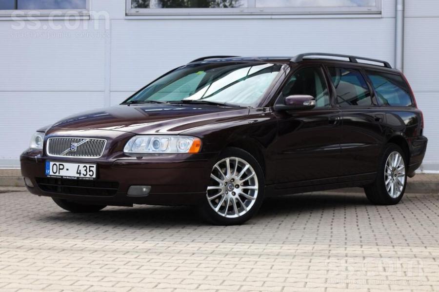 Red Volvo V70 2006 in Riga, with an engine capacity of 2.40 L and mileage of 0 thousand km for 3495 €, photo 1 on AUTOMOTO.COM.LV