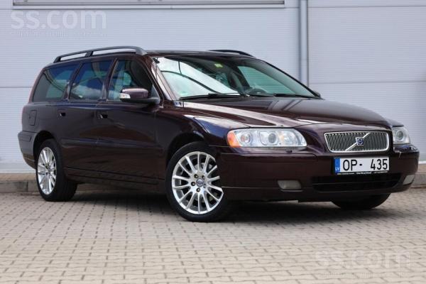 Sarkans Volvo V70 2006 Rīga, ar dzinēja tilpumu 2.40 L un nobraukumu 0 tūkst. km par 3495 €, foto 4 vietnē AUTOMOTO.COM.LV