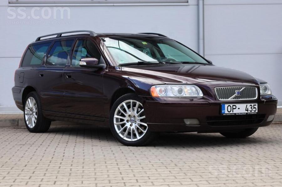 Red Volvo V70 2006 in Riga, with an engine capacity of 2.40 L and mileage of 0 thousand km for 3495 €, photo 5 on AUTOMOTO.COM.LV