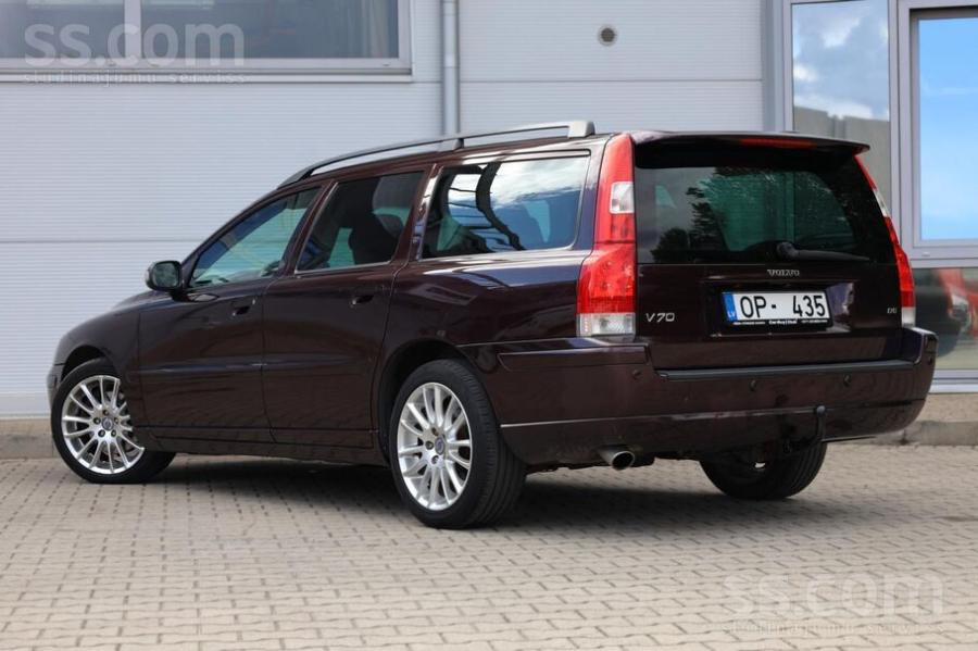Red Volvo V70 2006 in Riga, with an engine capacity of 2.40 L and mileage of 0 thousand km for 3495 €, photo 6 on AUTOMOTO.COM.LV
