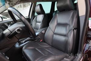 Red Volvo V70 2006 in Riga, with an engine capacity of 2.40 L and mileage of 0 thousand km for 3495 €, photo 14 on AUTOMOTO.COM.LV