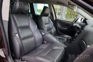 Red Volvo V70 2006 in Riga, with an engine capacity of 2.40 L and mileage of 0 thousand km for 3495 €, photo 18 on AUTOMOTO.COM.LV