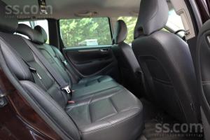 Red Volvo V70 2006 in Riga, with an engine capacity of 2.40 L and mileage of 0 thousand km for 3495 €, photo 20 on AUTOMOTO.COM.LV