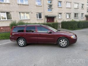 Sarkans Volvo V70 2007 Saldus, ar dzinēja tilpumu 2.40 L un nobraukumu 445 tūkst. km par 1999 €, foto 3 vietnē AUTOMOTO.COM.LV