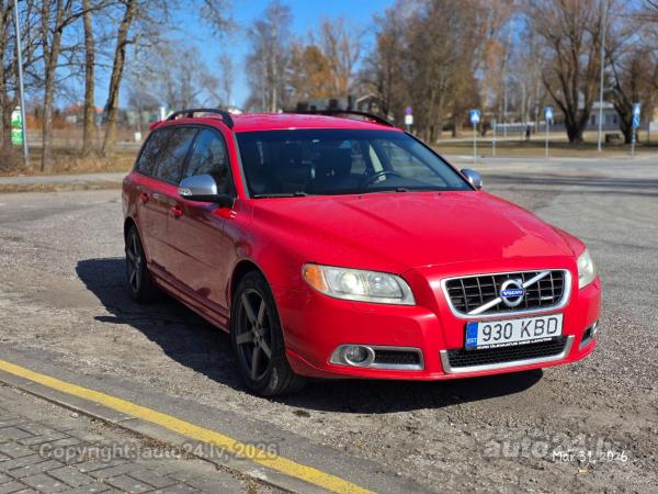 Sarkans Volvo V70 2007 Tallina, ar dzinēja tilpumu 2.40 L un nobraukumu 496 tūkst. km par 3900 €, foto 1 vietnē AUTOMOTO.COM.LV