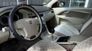 Red Volvo V70 2008 in Riga, with an engine capacity of 2.40 L and mileage of 243 thousand km for 2450 €, photo 6 on AUTOMOTO.COM.LV