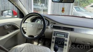 Red Volvo V70 2008 in Riga, with an engine capacity of 2.40 L and mileage of 243 thousand km for 2450 €, photo 9 on AUTOMOTO.COM.LV