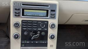 Red Volvo V70 2008 in Riga, with an engine capacity of 2.40 L and mileage of 243 thousand km for 2450 €, photo 12 on AUTOMOTO.COM.LV