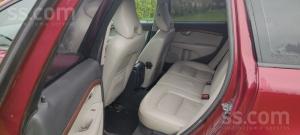 Red Volvo V70 2008 in Valmiera, with an engine capacity of 2.40 L and mileage of 376 thousand km for 2500 €, photo 9 on AUTOMOTO.COM.LV