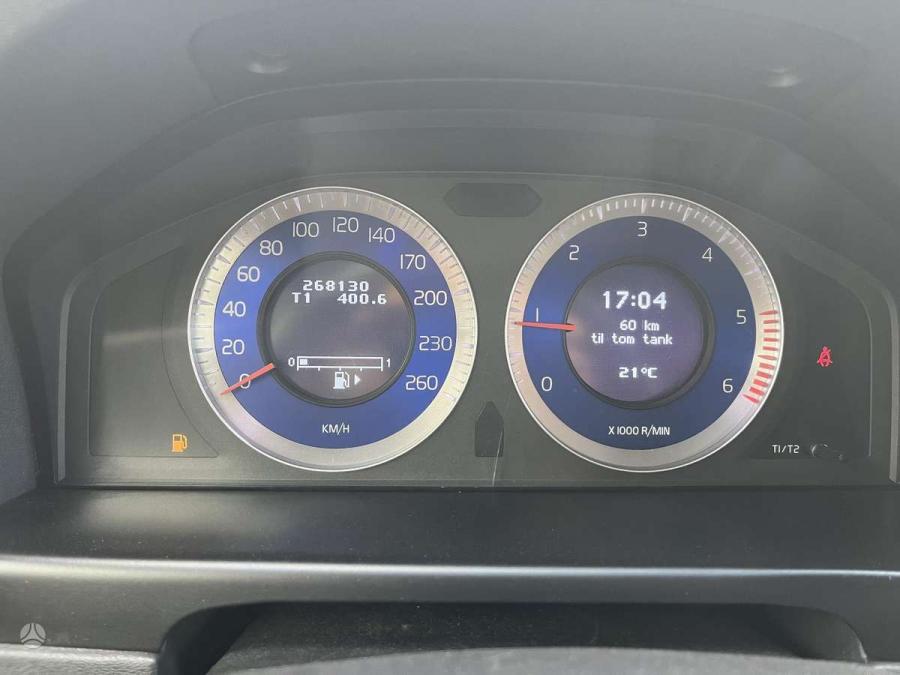 Красный Вольво В70 2009 в Утена, объемом двигателя 2.00 л и пробегом 268 тыс. км за 3750 €, фото 25 на AUTOMOTO.COM.LV