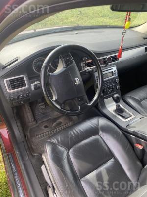 Sarkans Volvo V70 2009 Rēzekne, ar dzinēja tilpumu 2.40 L un nobraukumu 418 tūkst. km par 4000 €, foto 5 vietnē AUTOMOTO.COM.LV