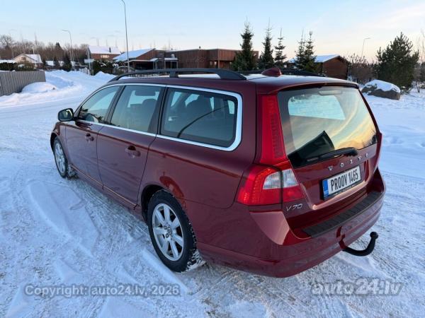 Red Volvo V70 2010 in Tallinn, with an engine capacity of 1.60 L and mileage of 192 thousand km for 5990 €, photo 2 on AUTOMOTO.COM.LV
