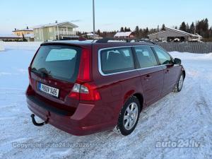 Sarkans Volvo V70 2010 Tallina, ar dzinēja tilpumu 1.60 L un nobraukumu 192 tūkst. km par 5990 €, foto 4 vietnē AUTOMOTO.COM.LV