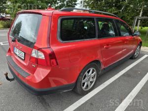 Red Volvo V70 2010 in Riga, with an engine capacity of 1.60 L and mileage of 425 thousand km for 4200 €, photo 4 on AUTOMOTO.COM.LV
