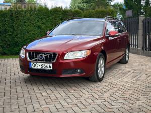 Sarkans Volvo V70 2011 Tukums, ar dzinēja tilpumu 2.40 L un nobraukumu 0 tūkst. km par 6600 €, foto 3 vietnē AUTOMOTO.COM.LV