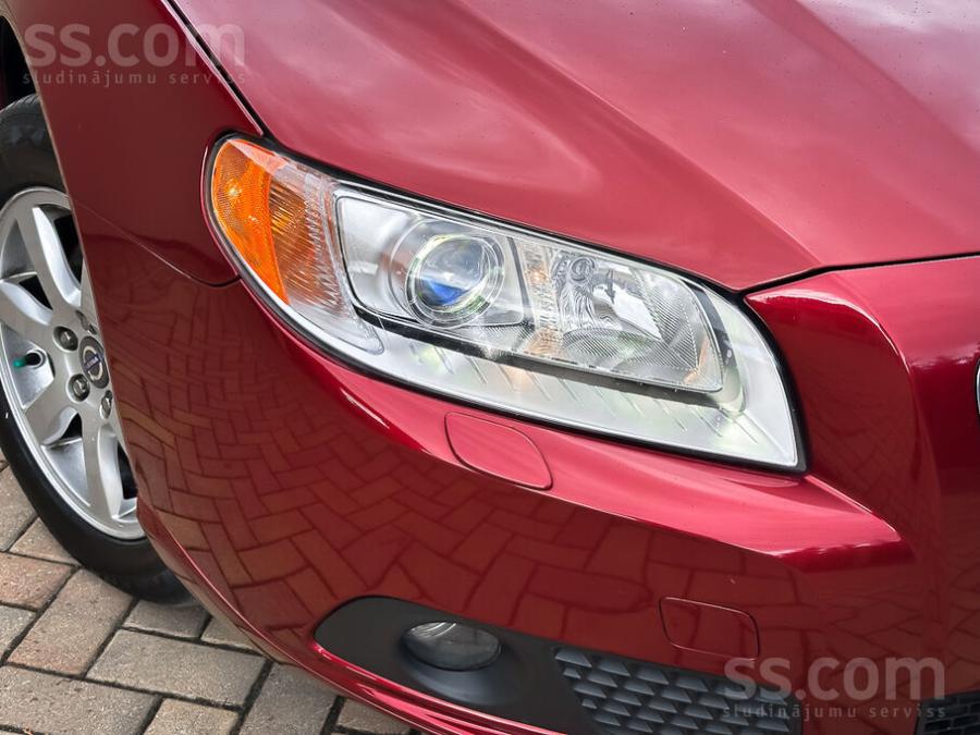 Sarkans Volvo V70 2011 Tukums, ar dzinēja tilpumu 2.40 L un nobraukumu 0 tūkst. km par 6600 €, foto 5 vietnē AUTOMOTO.COM.LV
