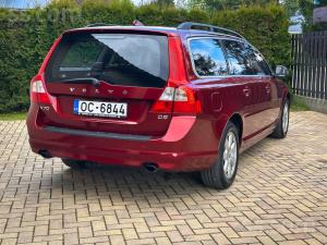 Sarkans Volvo V70 2011 Tukums, ar dzinēja tilpumu 2.40 L un nobraukumu 0 tūkst. km par 6600 €, foto 9 vietnē AUTOMOTO.COM.LV