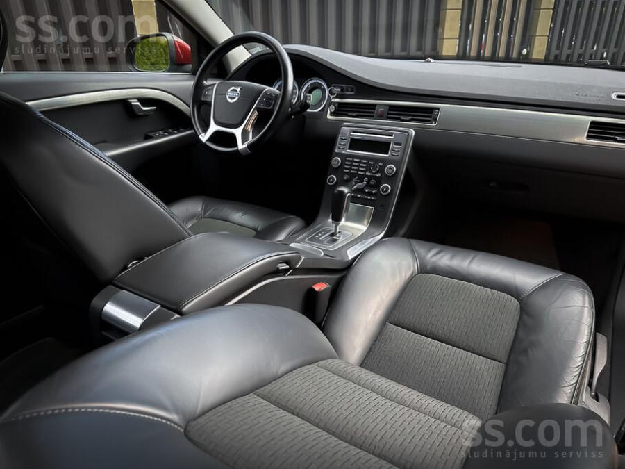 Sarkans Volvo V70 2011 Tukums, ar dzinēja tilpumu 2.40 L un nobraukumu 0 tūkst. km par 6600 €, foto 14 vietnē AUTOMOTO.COM.LV