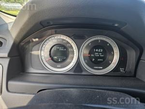 Sarkans Volvo V70 2011 Ogre, ar dzinēja tilpumu 2.40 L un nobraukumu 340 tūkst. km par 4200 €, foto 4 vietnē AUTOMOTO.COM.LV
