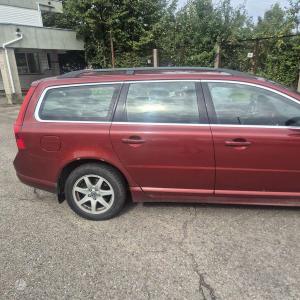 Sarkans Volvo V70 2011 Klaipėda, ar dzinēja tilpumu 1.98 L un nobraukumu 312 tūkst. km par 2800 €, foto 5 vietnē AUTOMOTO.COM.LV