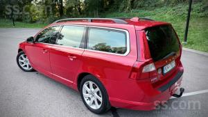 Sarkans Volvo V70 2011 Ogre, ar dzinēja tilpumu 2.40 L un nobraukumu 340 tūkst. km par 4400 €, foto 4 vietnē AUTOMOTO.COM.LV