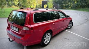 Sarkans Volvo V70 2011 Ogre, ar dzinēja tilpumu 2.40 L un nobraukumu 340 tūkst. km par 4400 €, foto 5 vietnē AUTOMOTO.COM.LV