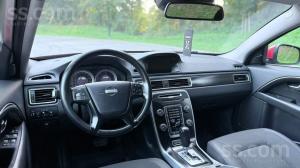 Sarkans Volvo V70 2011 Ogre, ar dzinēja tilpumu 2.40 L un nobraukumu 340 tūkst. km par 4400 €, foto 9 vietnē AUTOMOTO.COM.LV