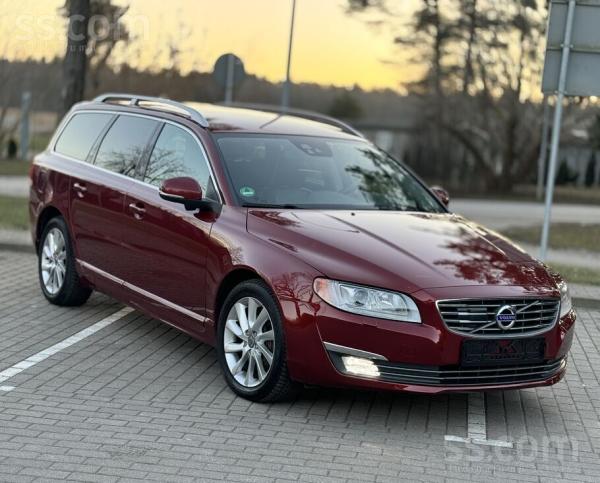 Red Volvo V70 2013 in Jurmala, with an engine capacity of 2.40 L and mileage of 0 thousand km for 8790 €, photo 2 on AUTOMOTO.COM.LV