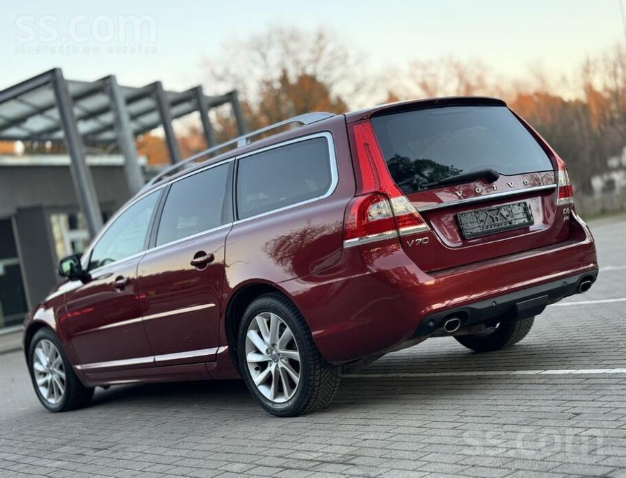 Sarkans Volvo V70 2013 Jūrmala, ar dzinēja tilpumu 2.40 L un nobraukumu 0 tūkst. km par 8790 €, foto 4 vietnē AUTOMOTO.COM.LV