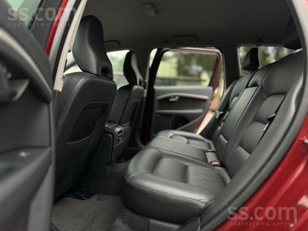 Red Volvo V70 2013 in Jurmala, with an engine capacity of 2.40 L and mileage of 0 thousand km for 8790 €, photo 10 on AUTOMOTO.COM.LV