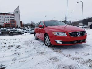 Red Volvo V70 2013 in Vilnius, with an engine capacity of 1.98 L and mileage of 248 thousand km for 7400 €, photo  on AUTOMOTO.COM.LV