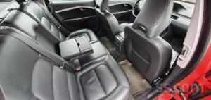 Red Volvo V70 2013 in Riga, with an engine capacity of 2.00 L and mileage of 425 thousand km for 6650 €, photo 11 on AUTOMOTO.COM.LV